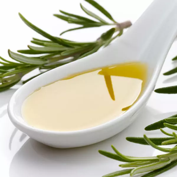 Rosemary Oil le haghaidh Aghaidh: Masc Recipes