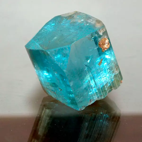 Topaz azul para acuario