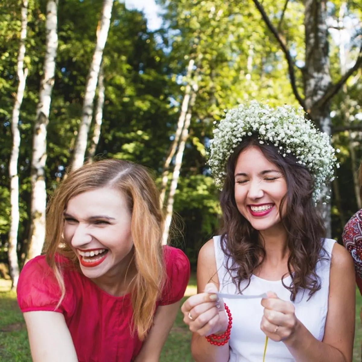 Bridemaid dekleta se zabavajo na zabavi Bachelorette