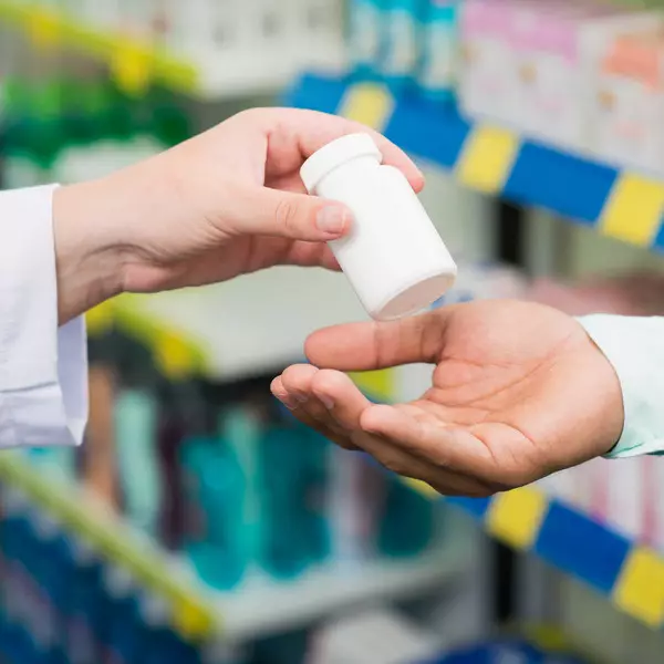 Compra de medicamentos en la farmacia