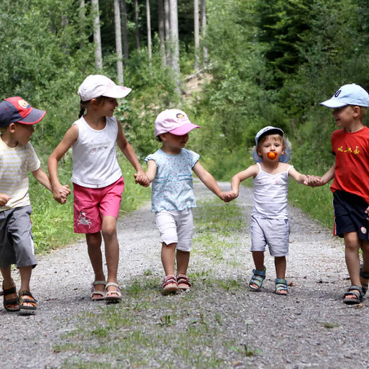 Come colpisce l'ordine di nascita dei bambini in famiglia per il carattere e il destino