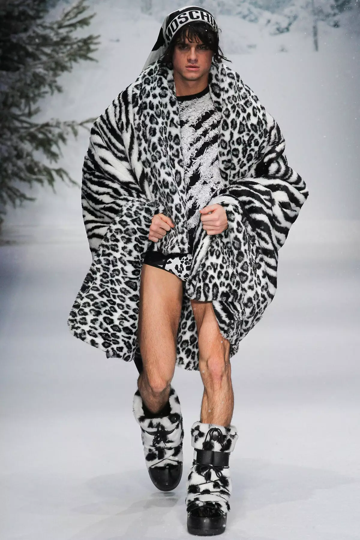 Moschino, outono-inverno 2015/2016