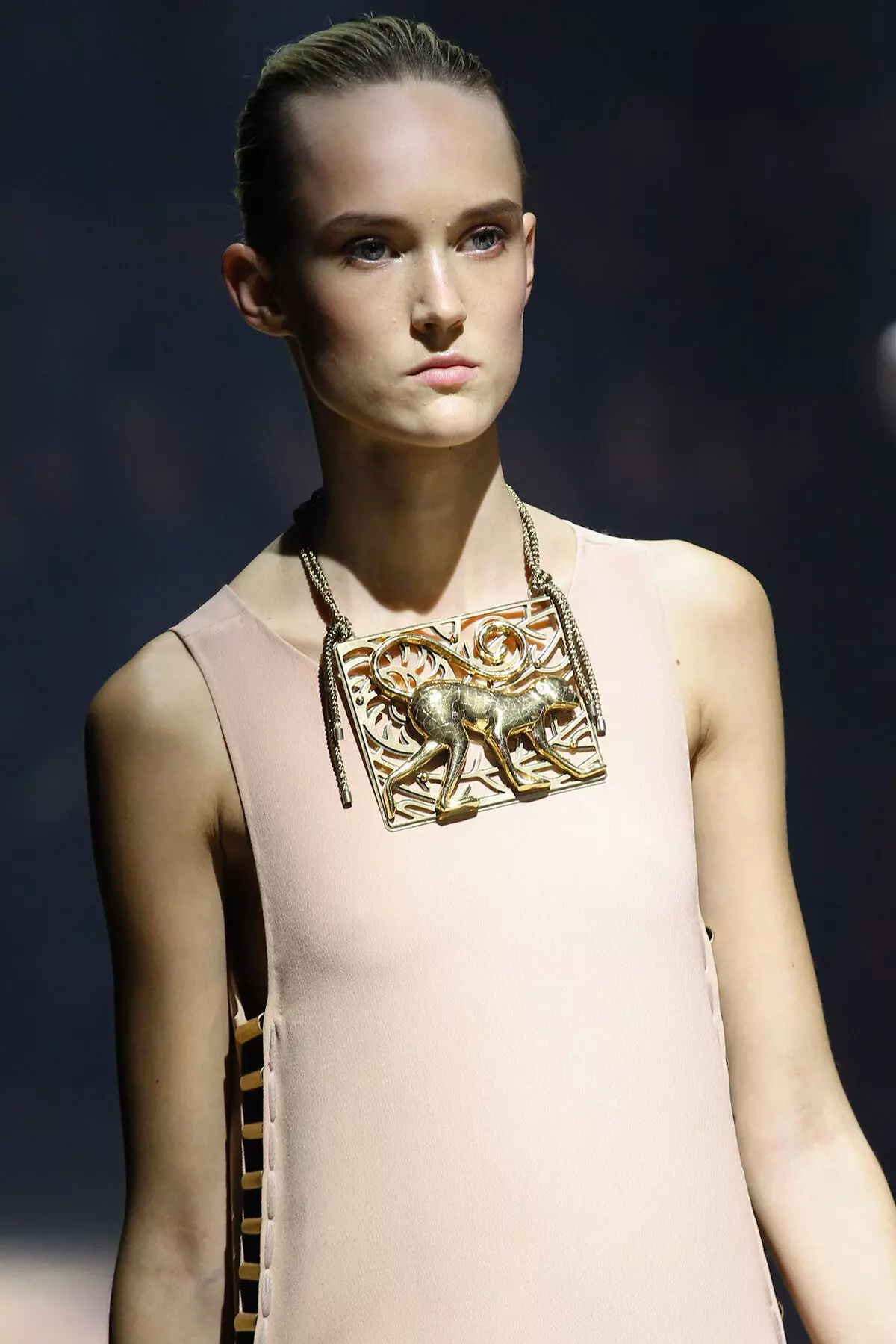 V: Kovové náhrdelníky (Lanvin, Spring-Summer 2015)